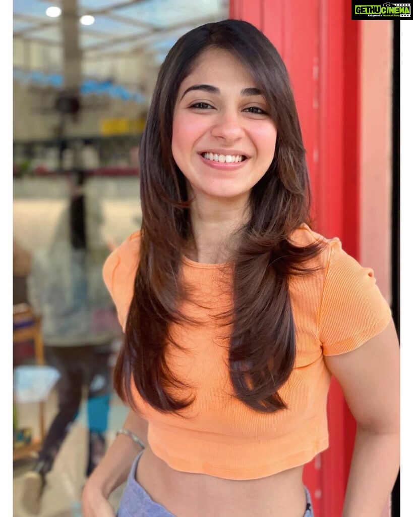 Actress Vidhi Pandya HD Photos and Wallpapers August 2022 - Gethu Cinema