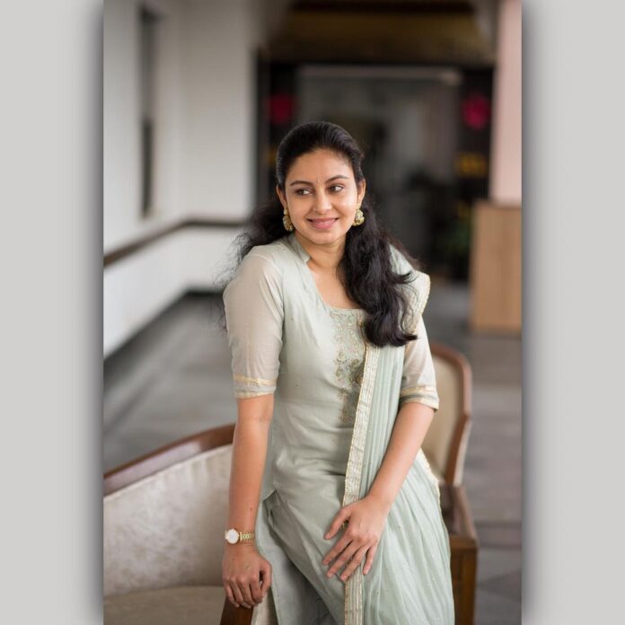 Actress Abhinaya HD Instagram Photos and Wallpapers November 2020 ...
