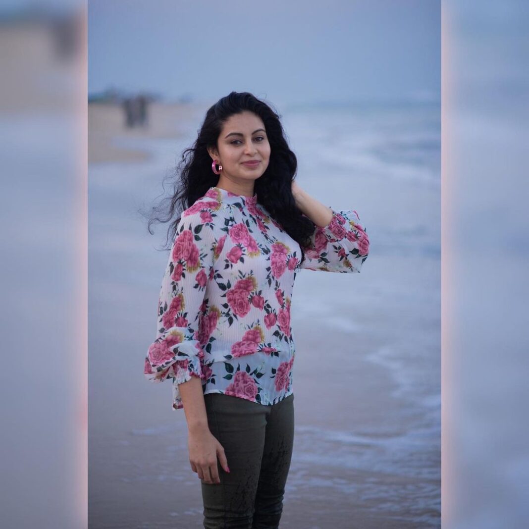 Actress Abhinaya HD Instagram Photos and Wallpapers September 2022 | Gethu Cinema