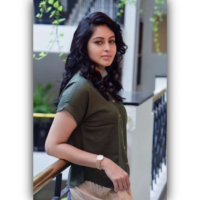 Actress Abhinaya HD Photos and Wallpapers February 2023 | Gethu Cinema