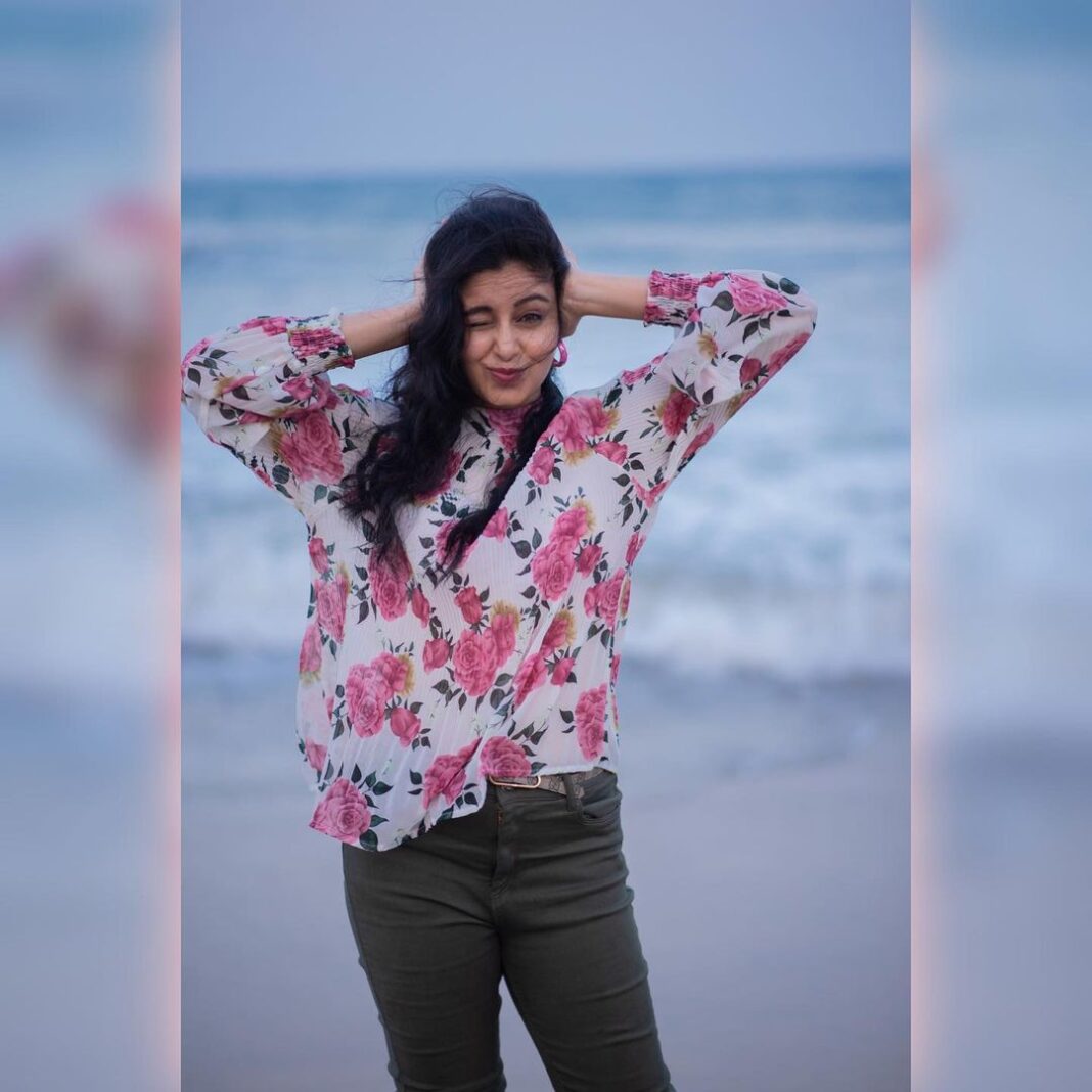 Actress Abhinaya HD Instagram Photos and Wallpapers September 2022 | Gethu Cinema