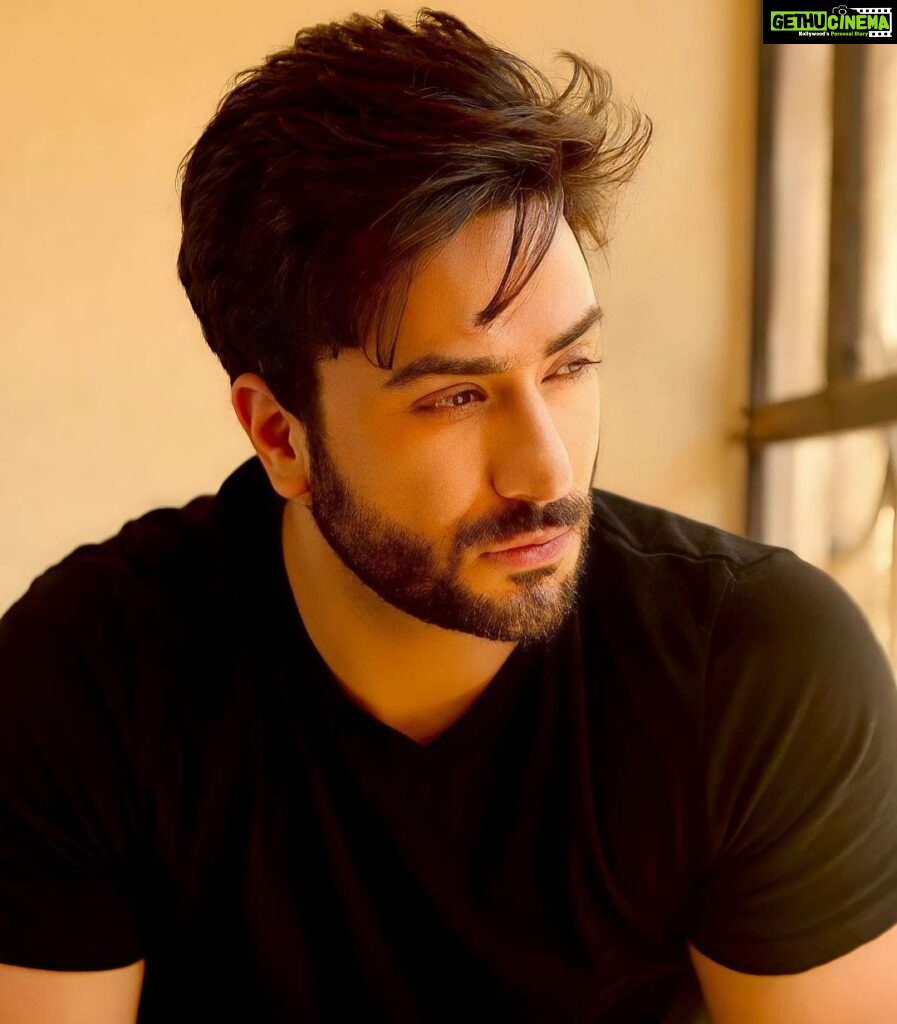 Actor Aly Goni HD Instagram Photos and Wallpapers July 2023 | Gethu Cinema