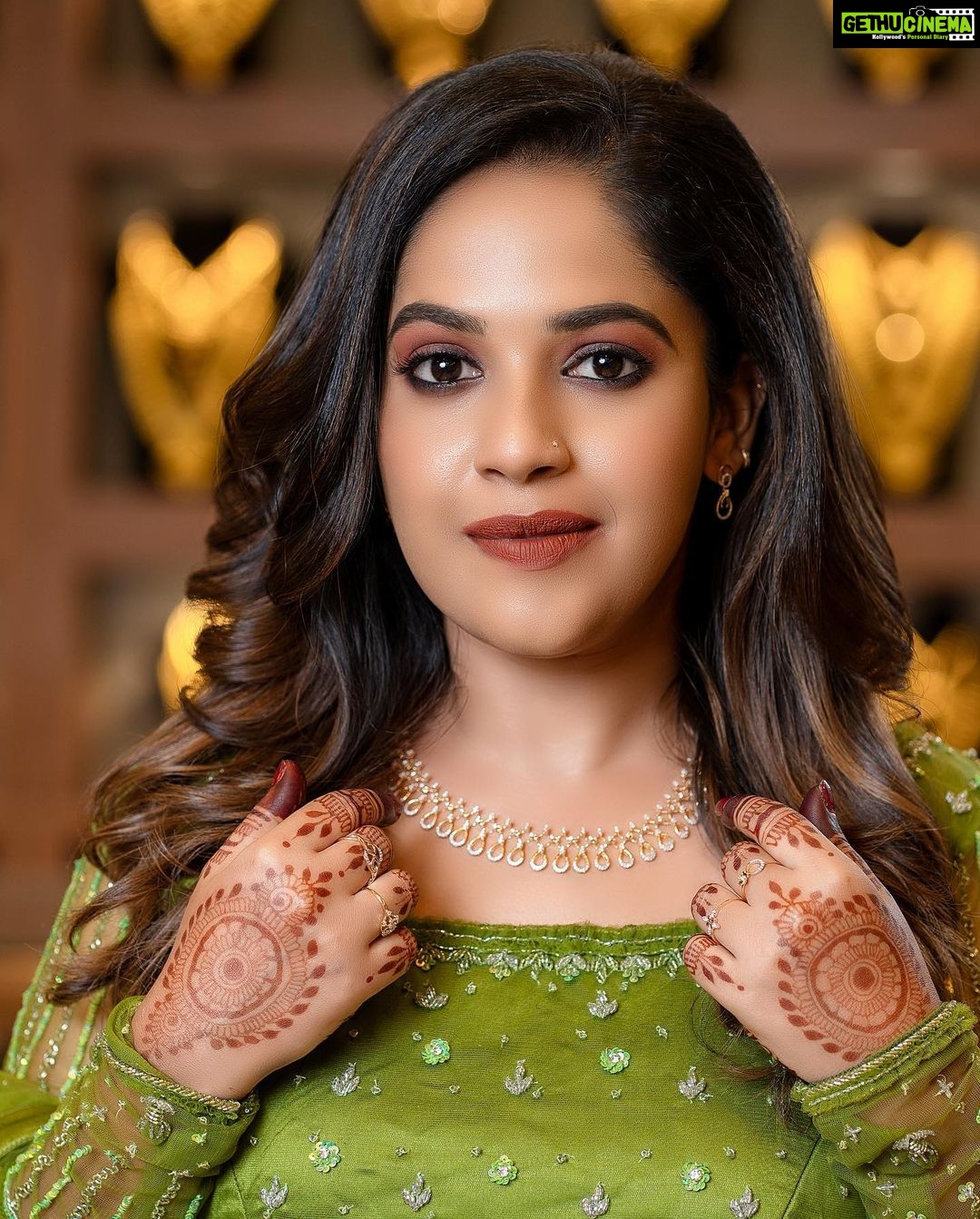 Amrutha Nair Instagram - 🫰🏻😘 @_.revathi_murali_ Outfit @_aneeva ...