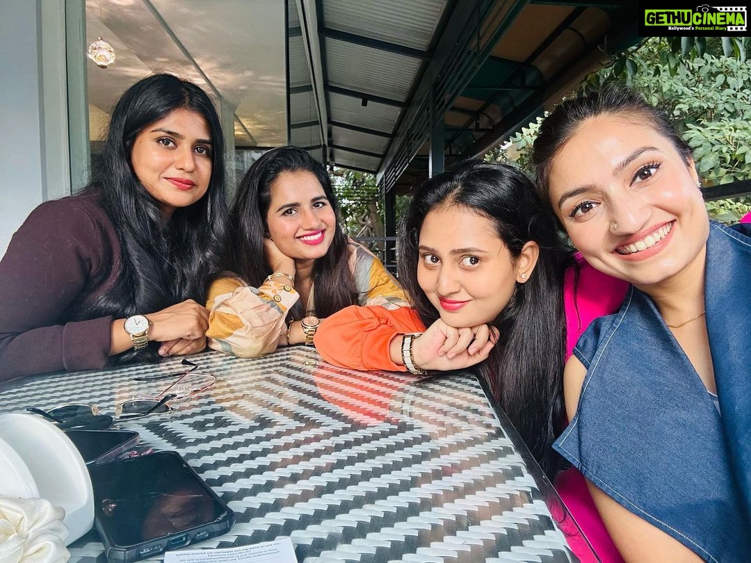 Actress Amulya HD Instagram Photos and Wallpapers January 2023 | Gethu ...