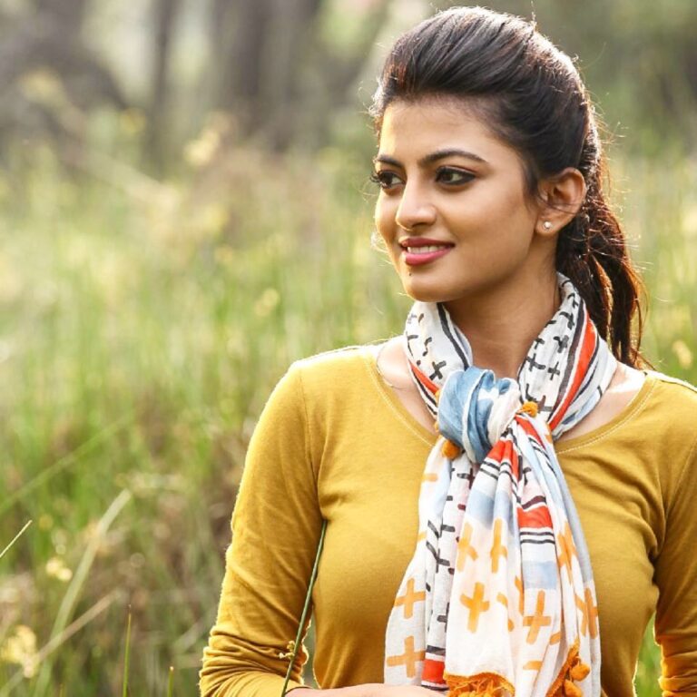 Anandhi Wiki, Biography, Age, Gallery, Spouse and more
