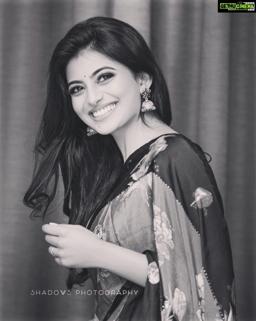 Actress Anandhi HD Instagram Photos and Wallpapers July 2020 | Gethu Cinema
