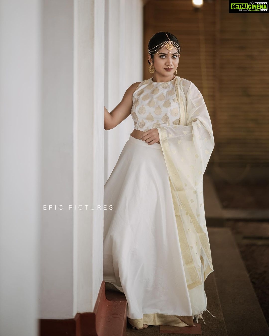 Anarkali Marikar Instagram – Onam aayaal photoshoot nirbandhaa ...