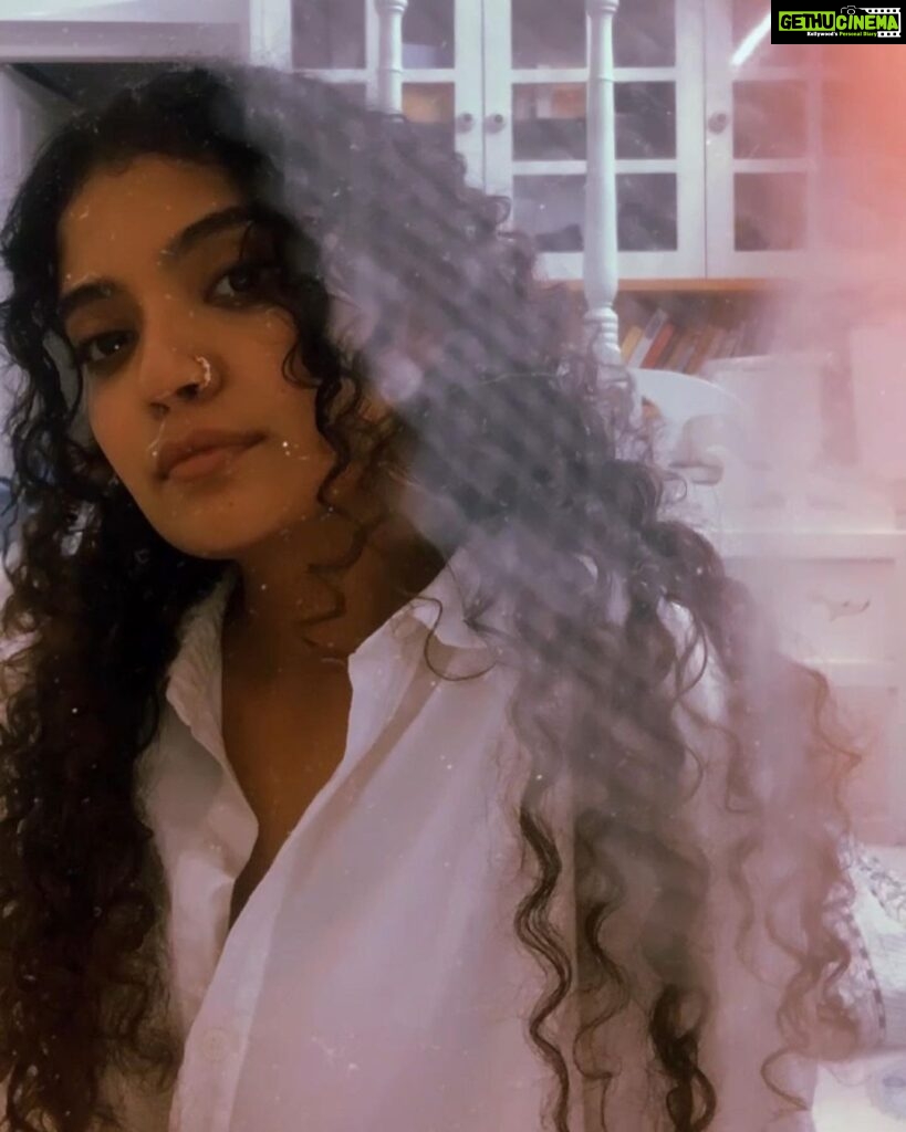 Actress Anna Ben HD Instagram Photos and Wallpapers May 2022 | Gethu Cinema