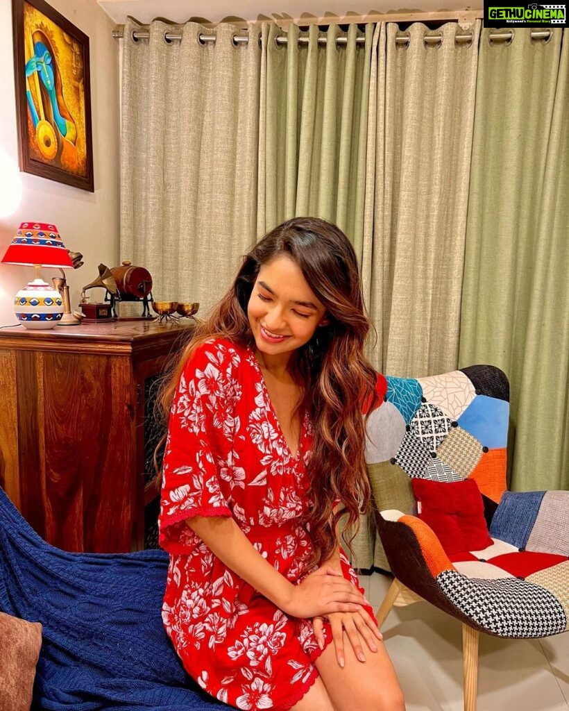 Actress Anushka Sen HD Instagram Photos and Wallpapers May 2023 | Gethu ...
