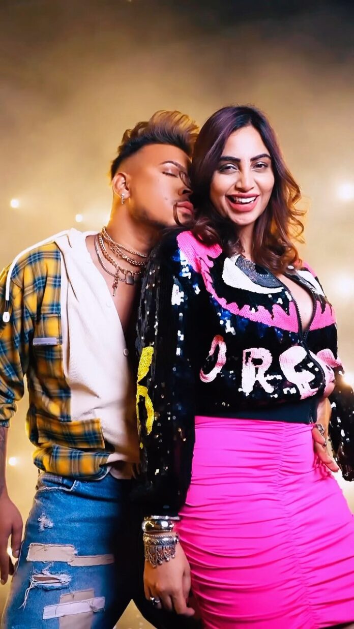 Actress Arshi Khan HD Photos and Wallpapers May 2023 | Gethu Cinema