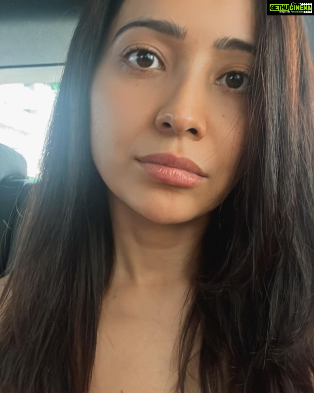 Actress Asha Negi HD Instagram Photos and Wallpapers June 2023 | Gethu ...