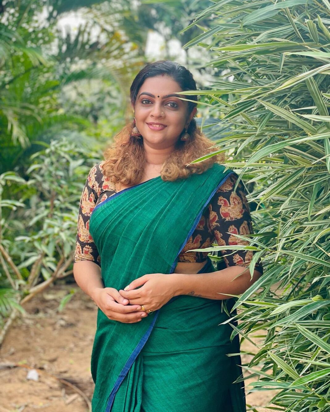 Actress Aswathy Sreekanth HD Photos and Wallpapers November 2022 ...