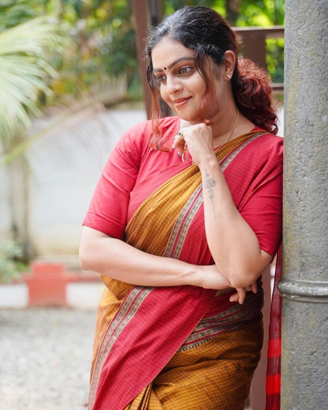 Actress Aswathy Sreekanth HD Photos and Wallpapers November 2022 ...