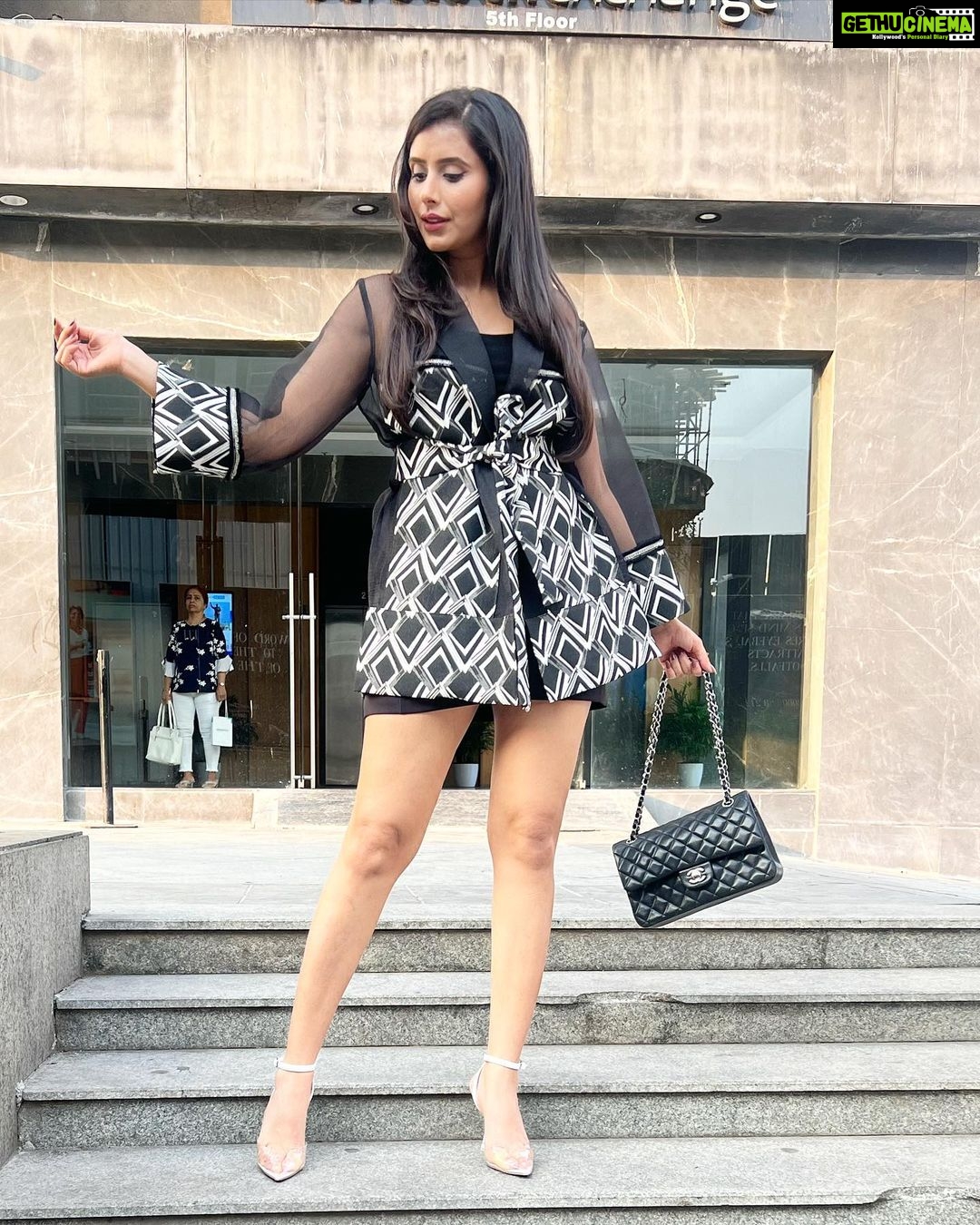 Charu Asopa Instagram – Spice up your life😉 | Gethu Cinema