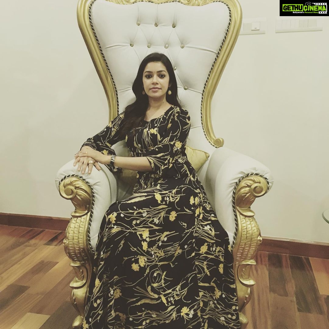 Chaya Singh Instagram – Don’t downgrade ur dream just to fit ur reality ...