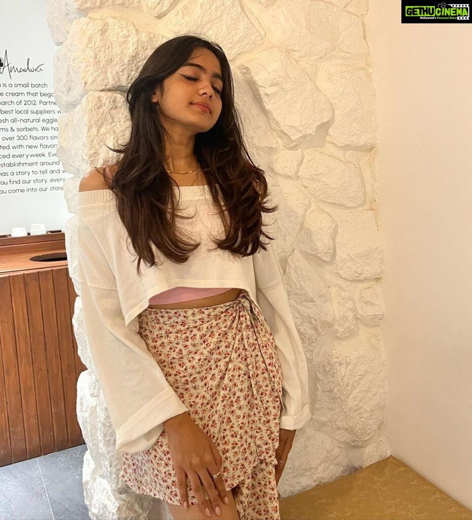 Actress Devika Sanjay HD Instagram Photos and Wallpapers October 2022 ...