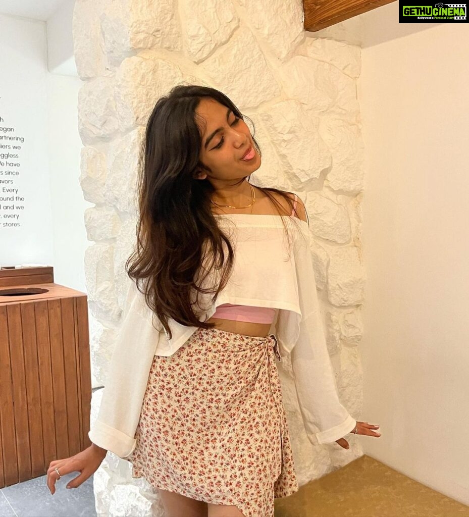 Actress Devika Sanjay HD Instagram Photos and Wallpapers October 2022 ...