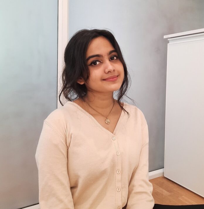 Actress Devika Sanjay HD Photos and Wallpapers August 2021 | Gethu Cinema