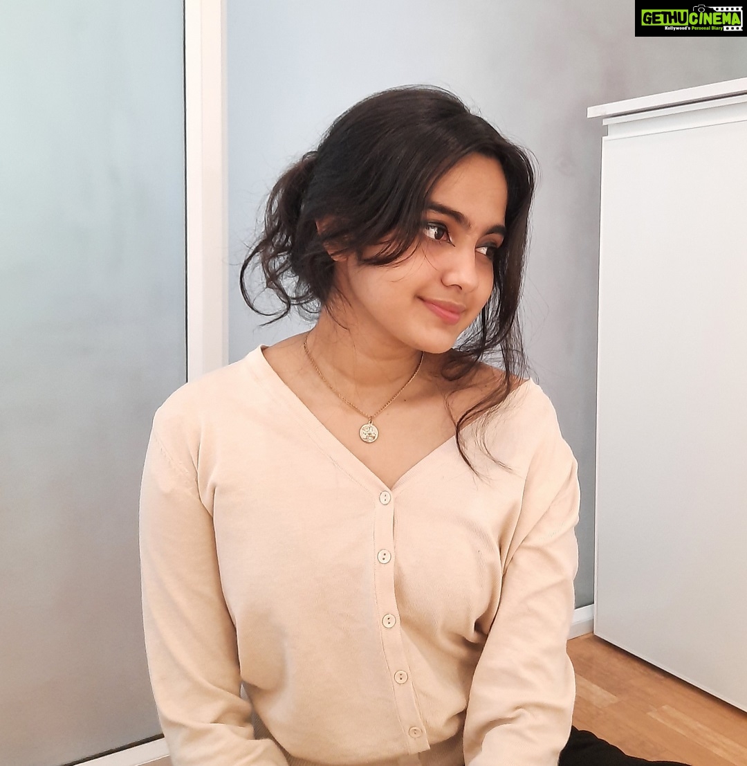 Devika Sanjay Instagram – rainy sunday indoors | Gethu Cinema