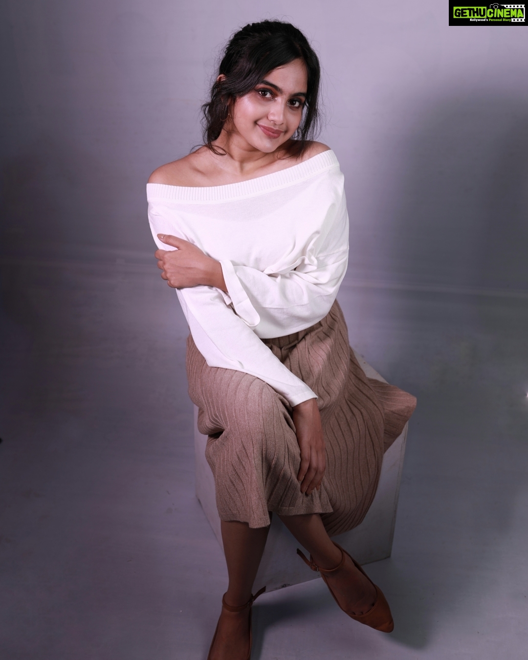 Devika Sanjay Instagram – in your dreams :) pictures by:@rainbowmedia ...