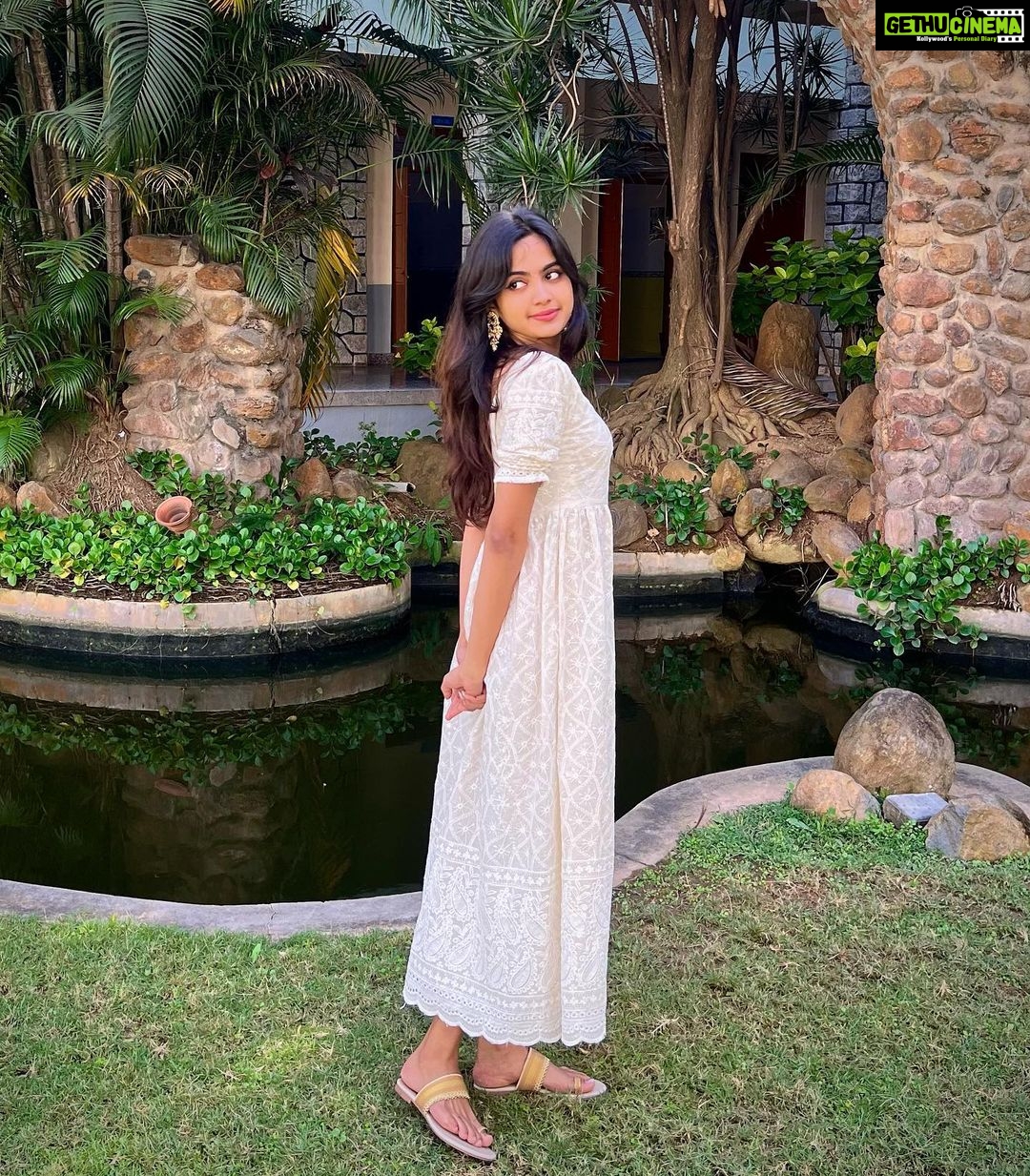 Devika Sanjay Instagram – tere bin. outfit :@always__outrageous ...