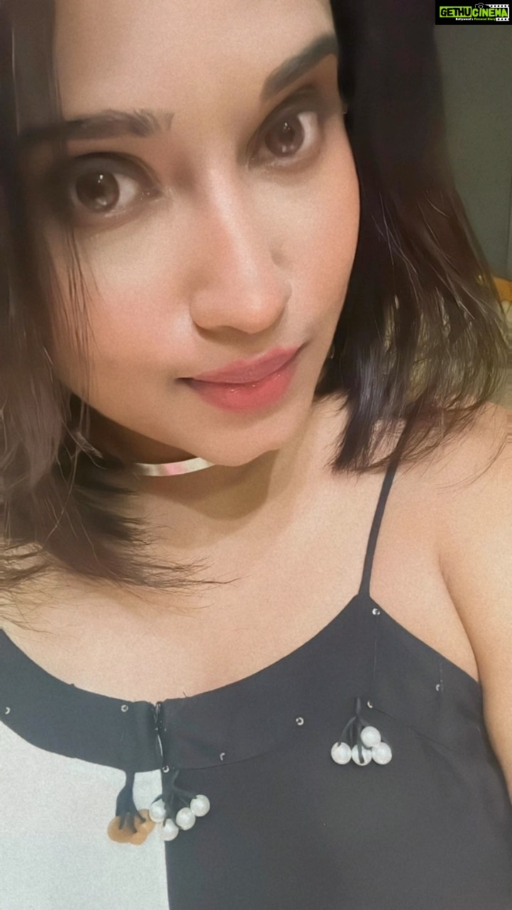 Actress Dimple Chopade HD Instagram Photos and Wallpapers July 2023 ...