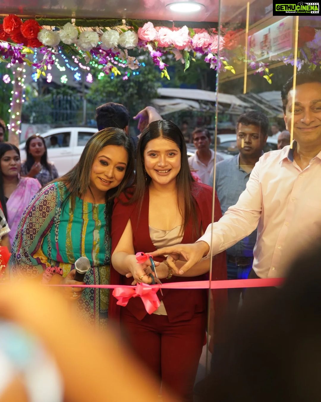 Ena Saha Instagram – At the inauguration of #vanity101 @raai_shot such ...