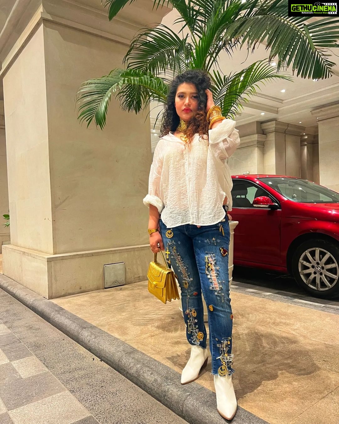 Ena Saha Instagram – Attended @mirchibangla Music Awards . . . #show # ...