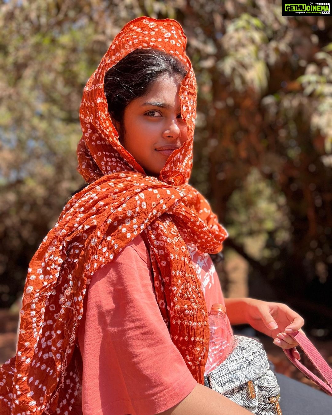 Faria Abdullah Instagram – Riding a horse has its own royal feeling to ...