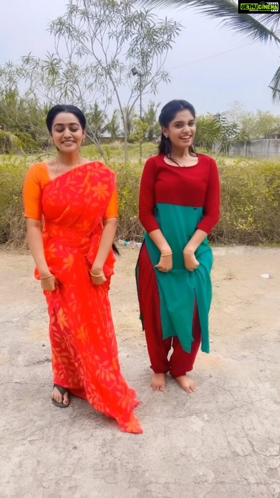 Actress Gayathri Yuvraaj HD Instagram Photos and Wallpapers June 2022 ...