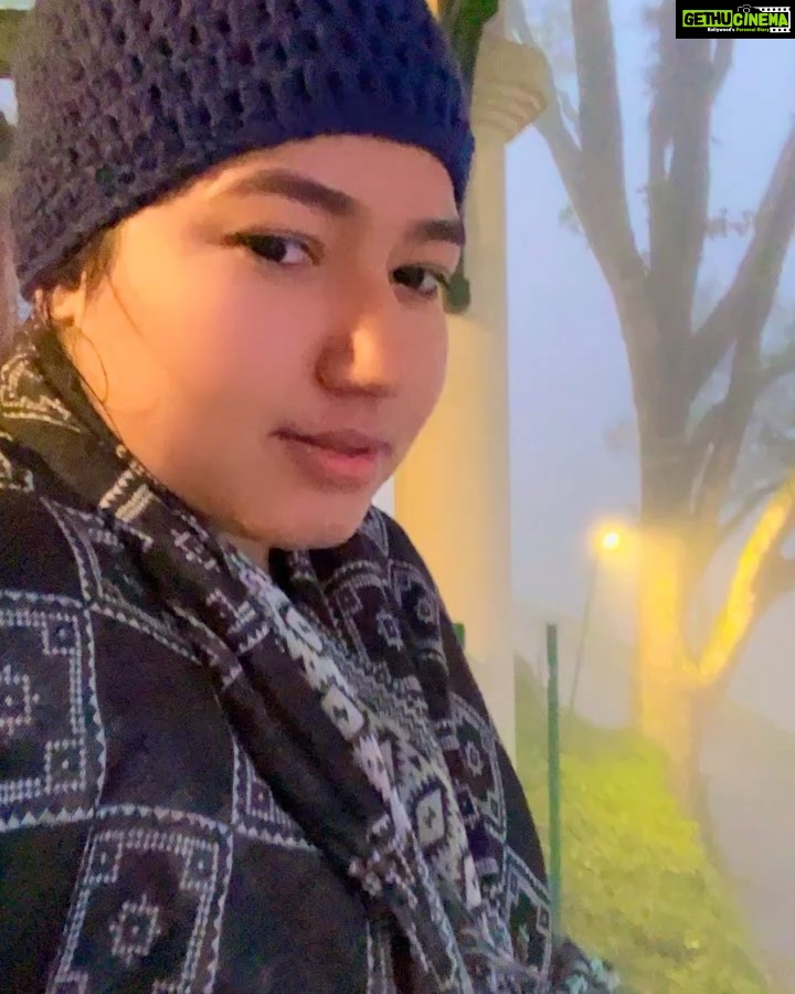 Grace Antony Instagram – Milky mist.. 🌧🌼 | Gethu Cinema