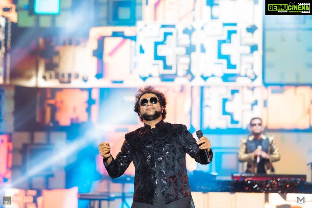 Singer Haricharan HD Instagram Photos and Wallpapers May 2023 | Gethu ...