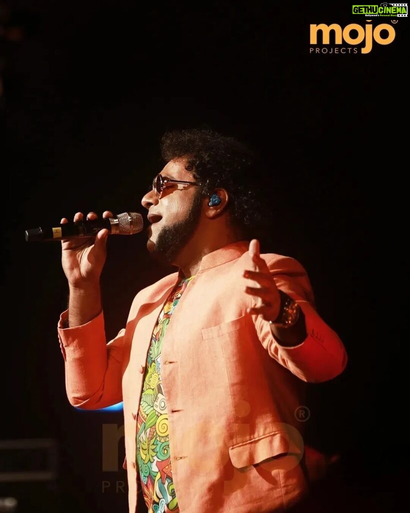 Singer Haricharan HD Instagram Photos and Wallpapers May 2023 | Gethu ...
