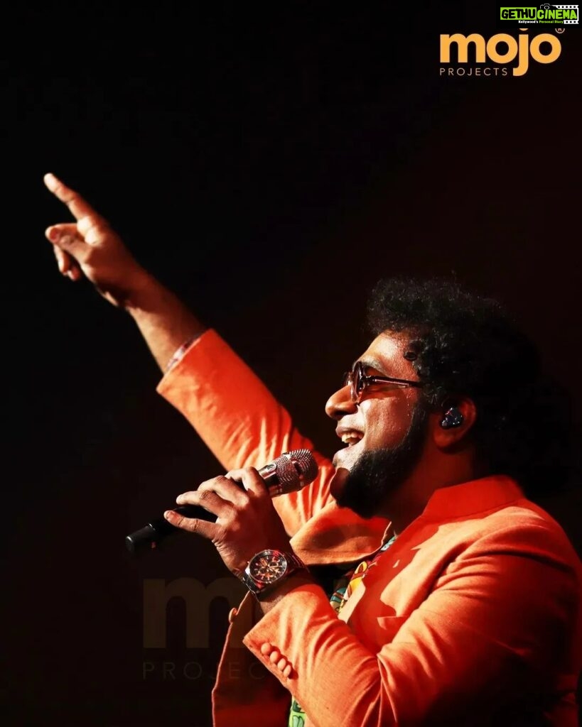 Singer Haricharan HD Instagram Photos and Wallpapers May 2023 | Gethu ...