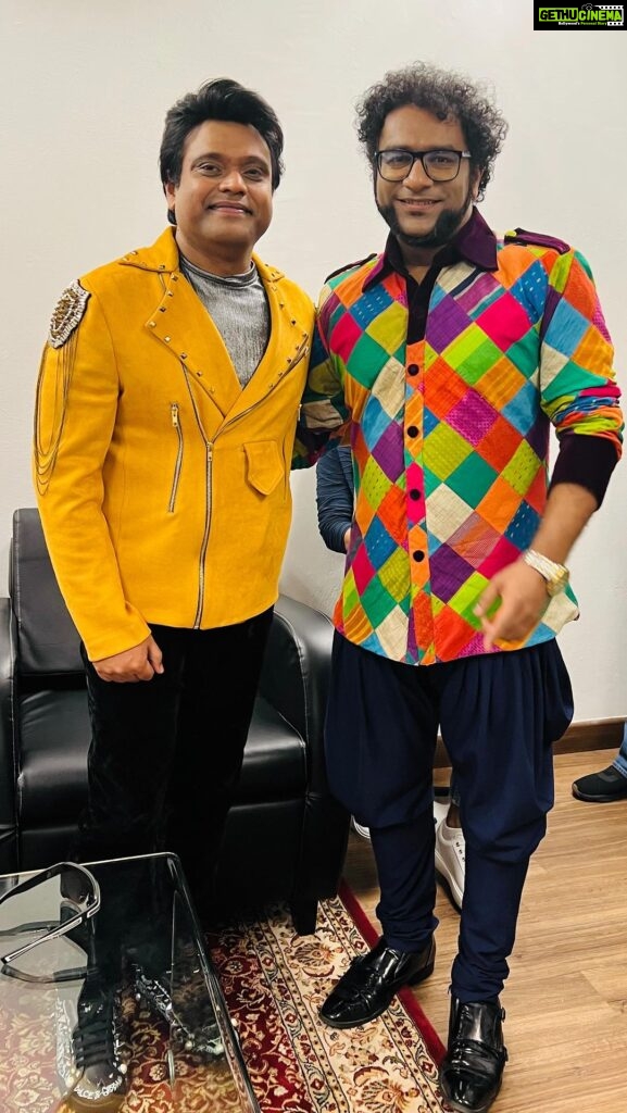 Singer Haricharan HD Instagram Photos and Wallpapers May 2023 | Gethu ...