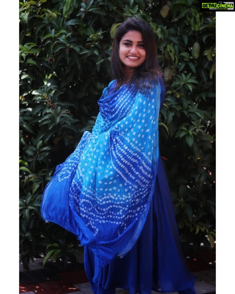 Haritha G Nair Instagram - BLUE-tiful😜 - Gethu Cinema