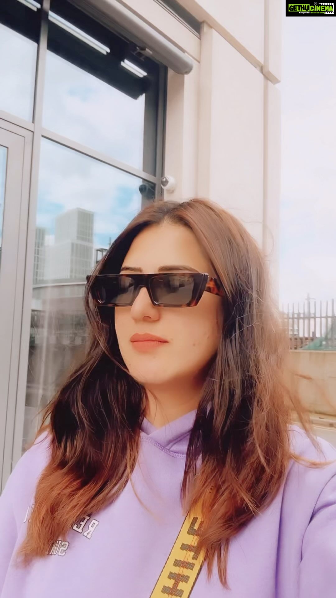 Isha Rikhi Instagram – Happiness comes in waves 🌊☺️💟 | Gethu Cinema