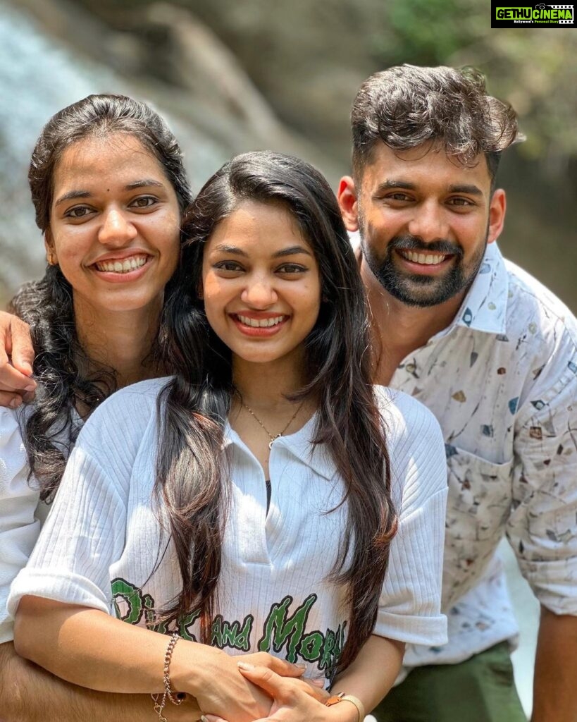 Actress Ivana HD Instagram Photos and Wallpapers May 2023 | Gethu Cinema