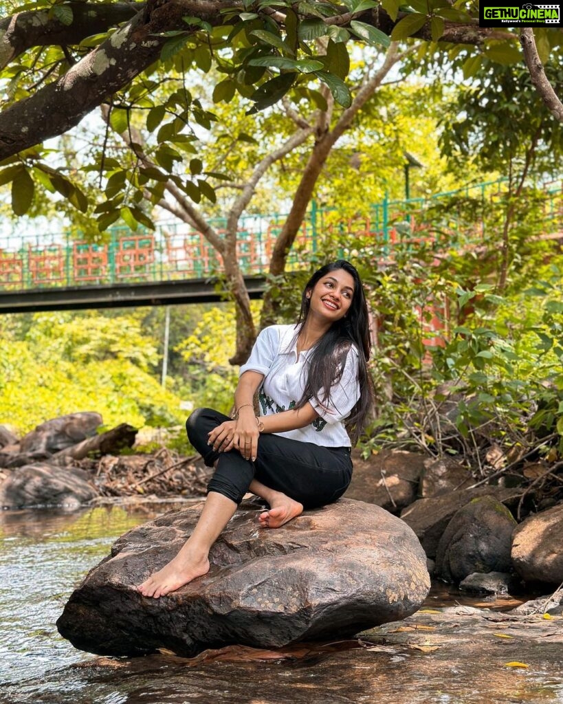 Actress Ivana HD Instagram Photos and Wallpapers May 2023 | Gethu Cinema