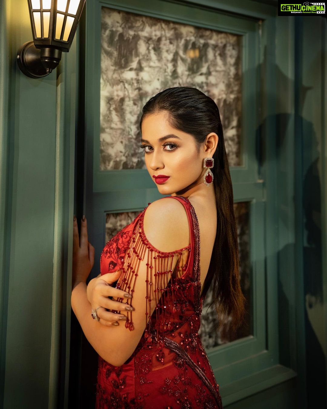 Actress Jannat Zubair Rahmani HD Instagram Photos and Wallpapers June ...