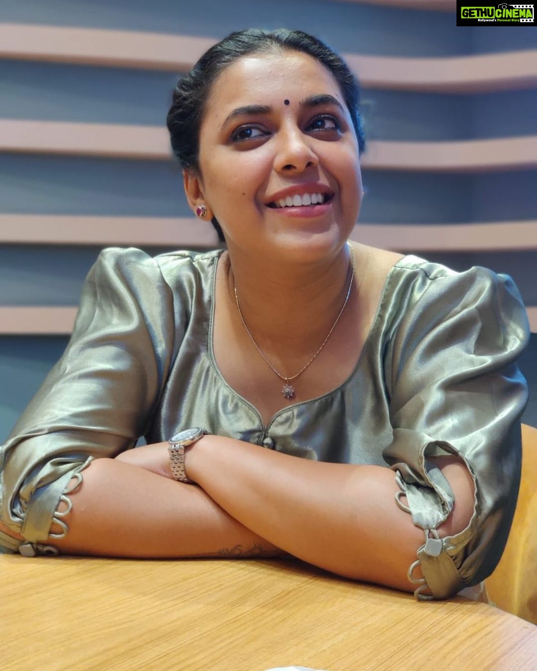 Jewel Mary's Most Liked Photos and Posts - Gethu Cinema