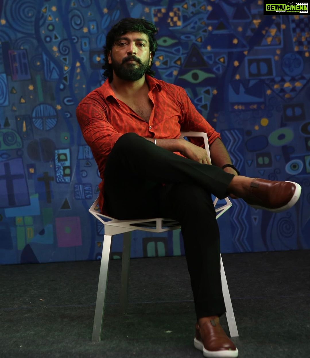 Actor Kalaiyarasan HD Instagram Photos and Wallpapers September 2022 ...