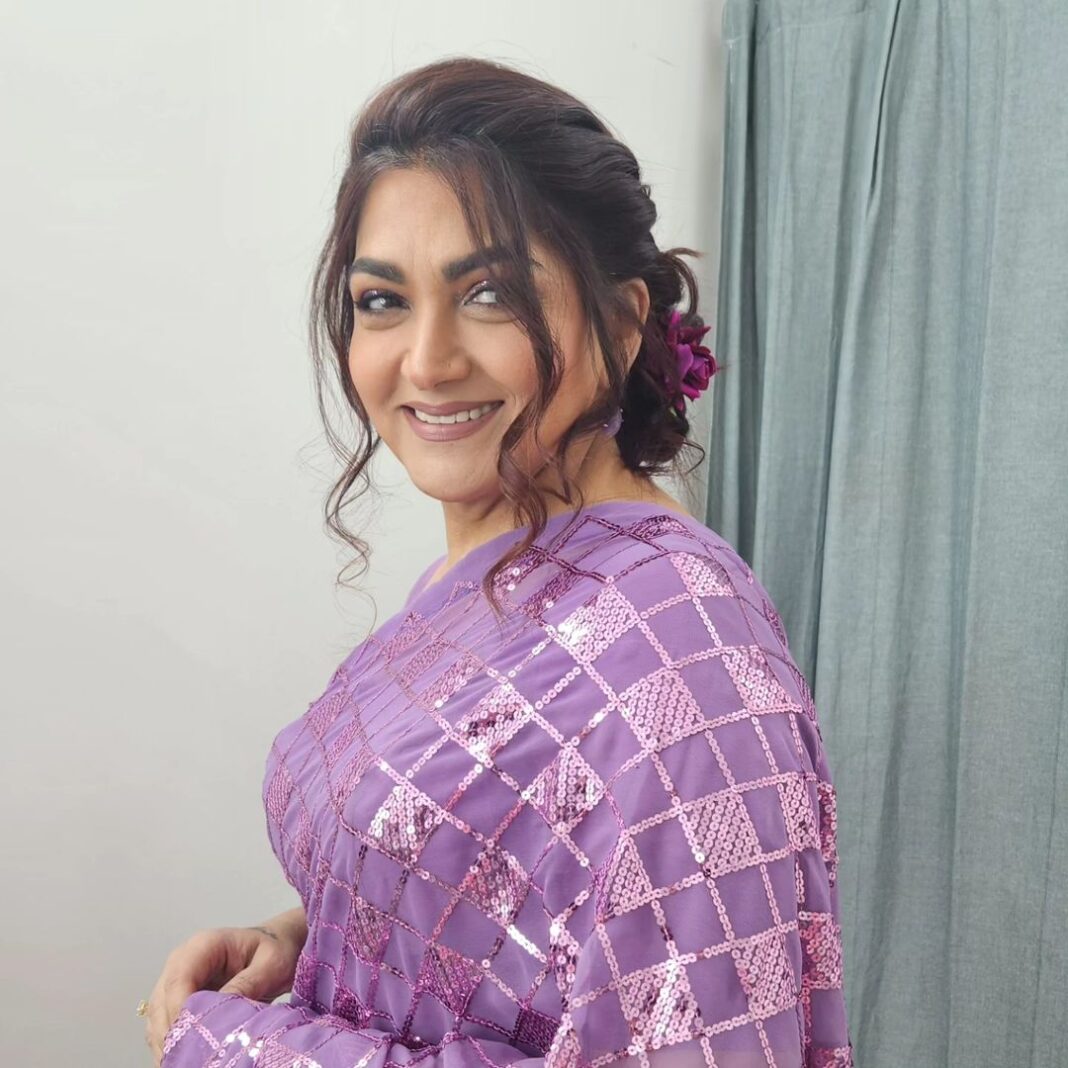 Actress Kushboo HD Photos and Wallpapers June 2023 - Gethu Cinema