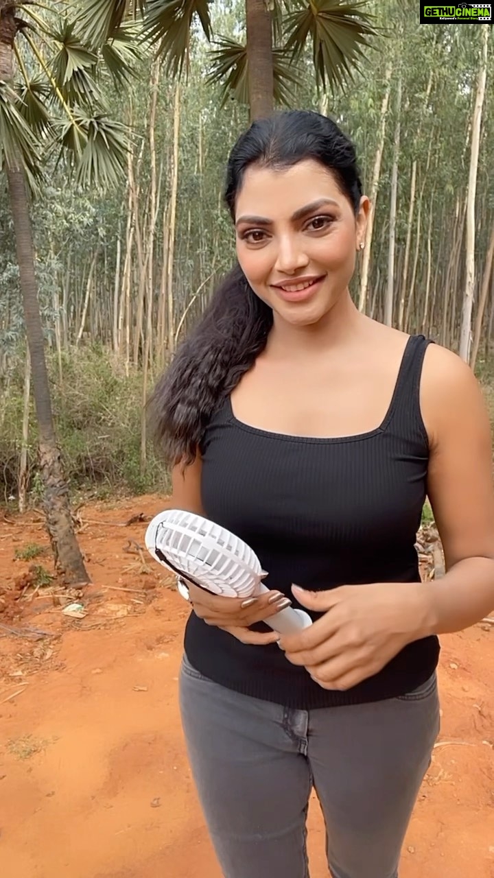 Actress Lahari Shari HD Instagram Photos and Wallpapers June 2023 ...