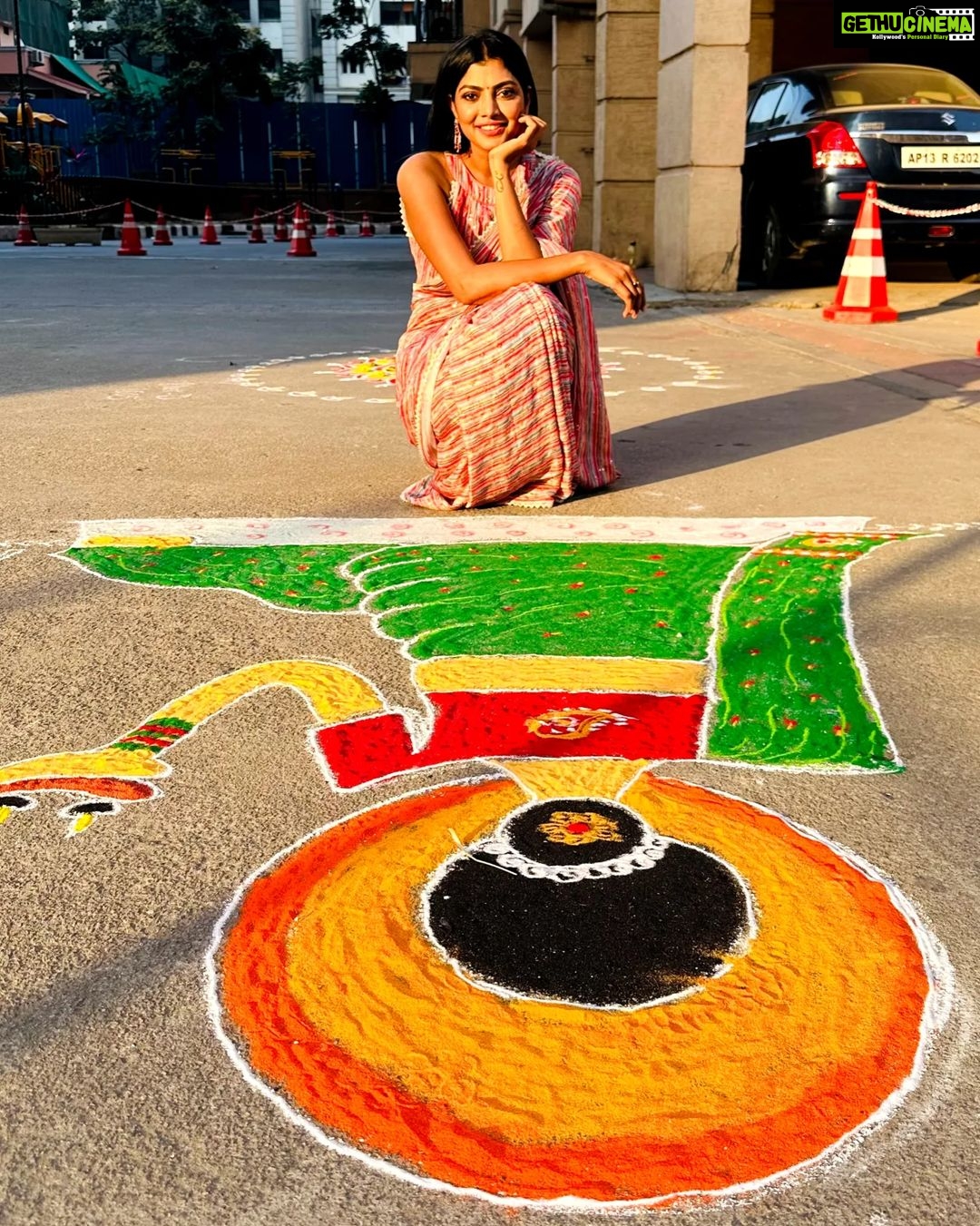 Actress Lahari Shari HD Instagram Photos and Wallpapers January 2023 ...