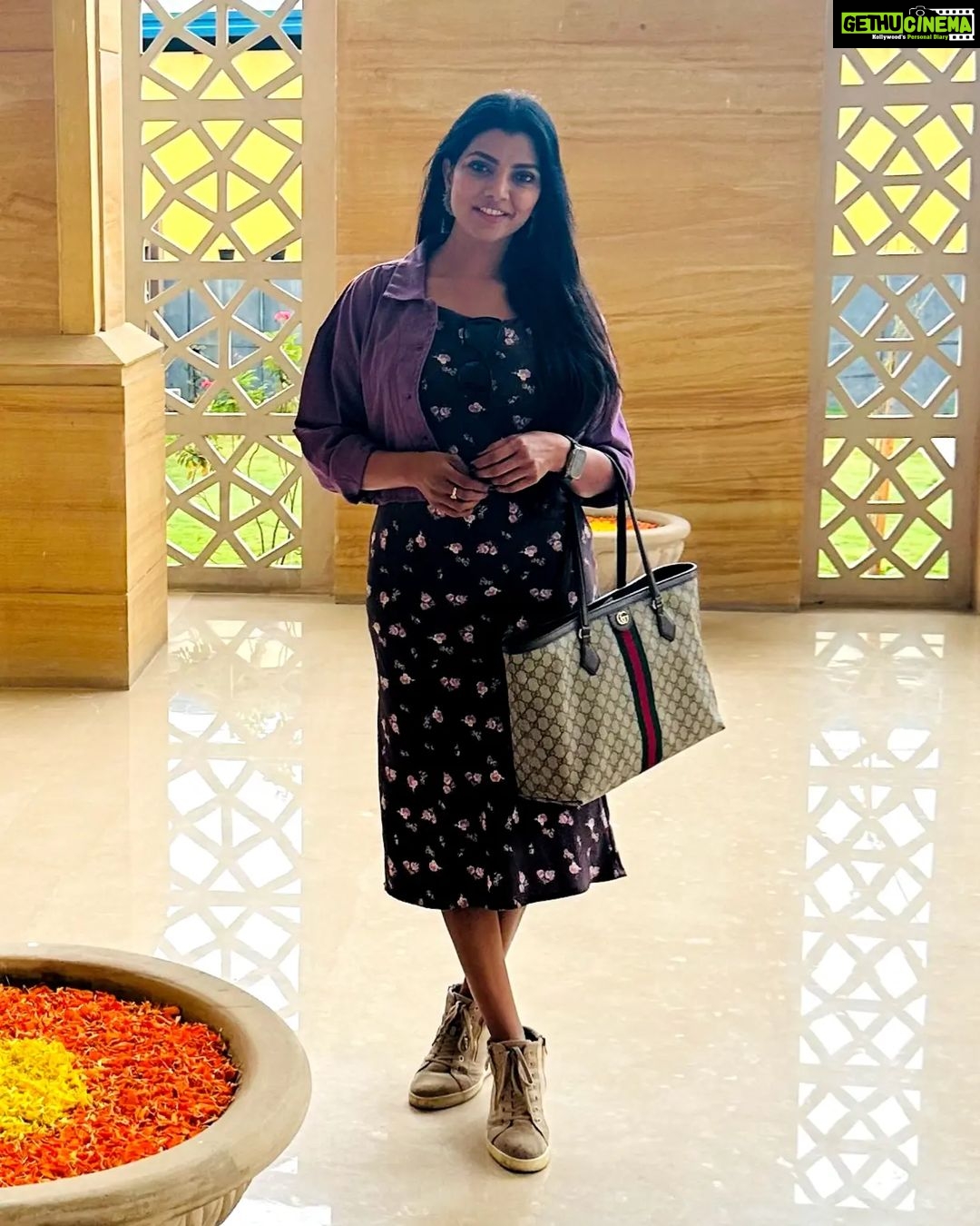 Lahari Shari Instagram – Don’t wait for the New Year to make positive ...