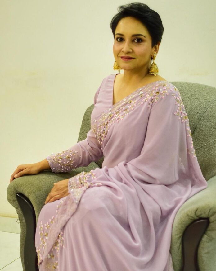 Actress Lena Kumar HD Photos and Wallpapers December 2022 - Gethu Cinema