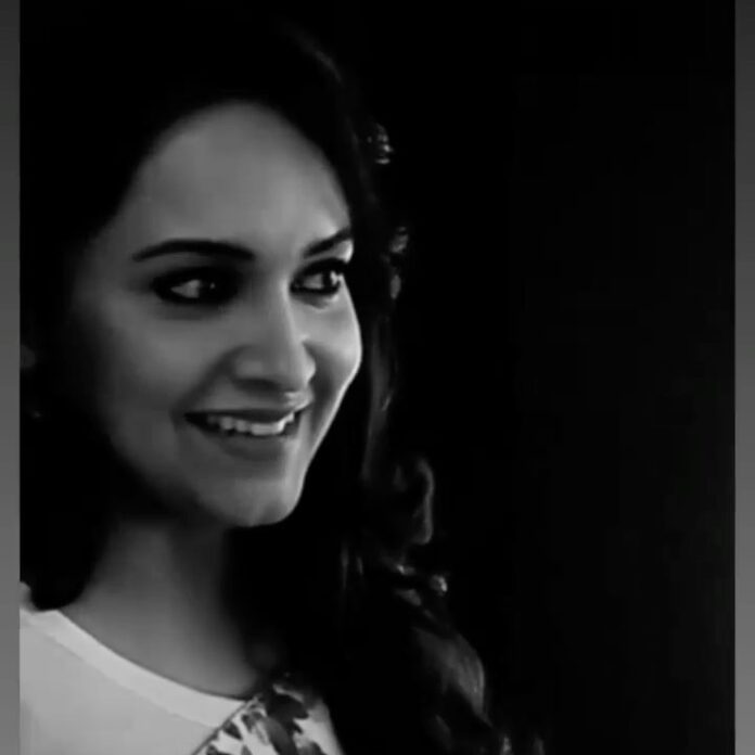 Actress Lena Kumar HD Instagram Photos and Wallpapers August 2022 ...