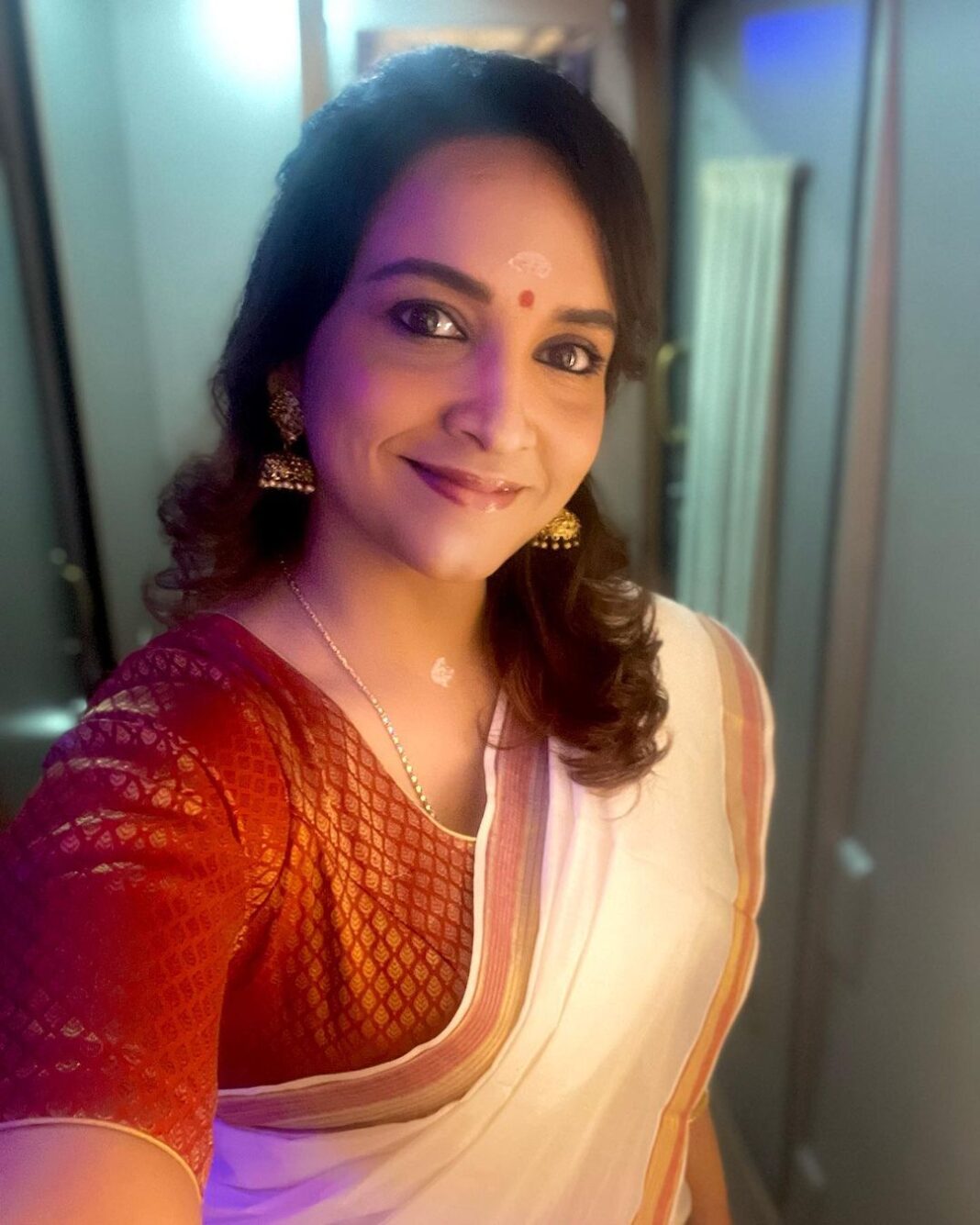 Actress Lena Kumar HD Photos and Wallpapers July 2022 | Gethu Cinema