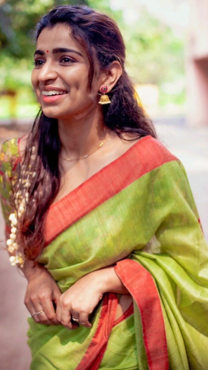 Actress Lisha Chinnu HD Photos and Wallpapers June 2022 | Gethu Cinema